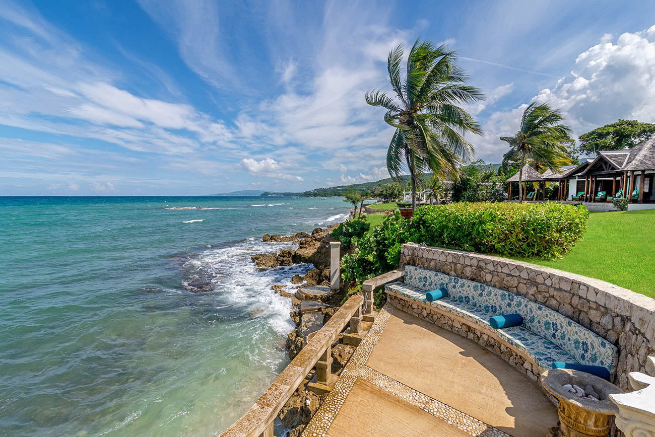 Karma Bay - All In Experiences